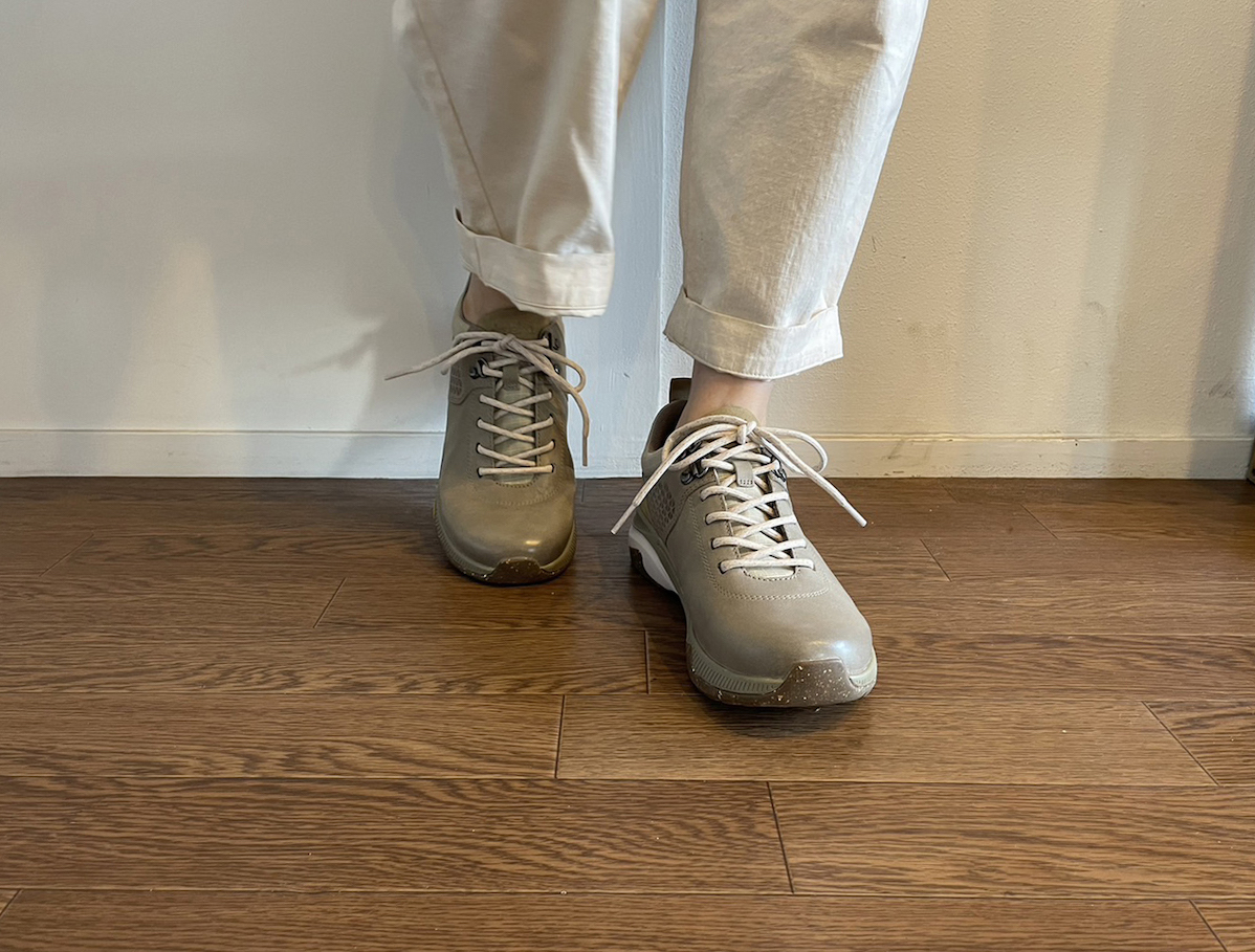 Index of /wholesale/FW23/dansko_model_images