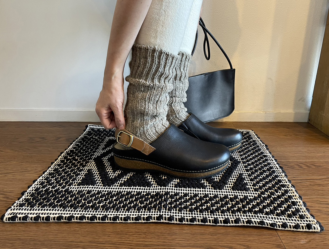 Index of /wholesale/FW23/dansko_model_images